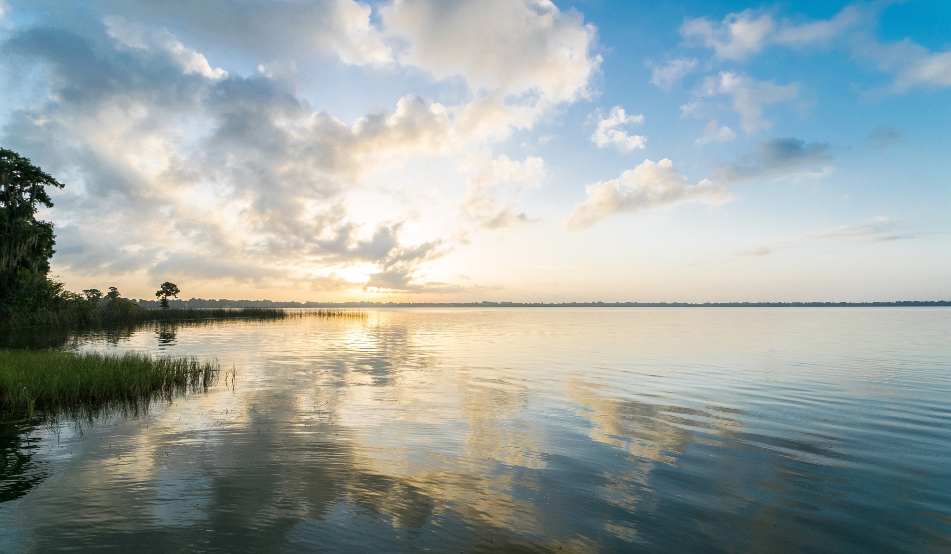 Airpark and Fly-In Communities in Florida - Homes With Airplane Hangars ...