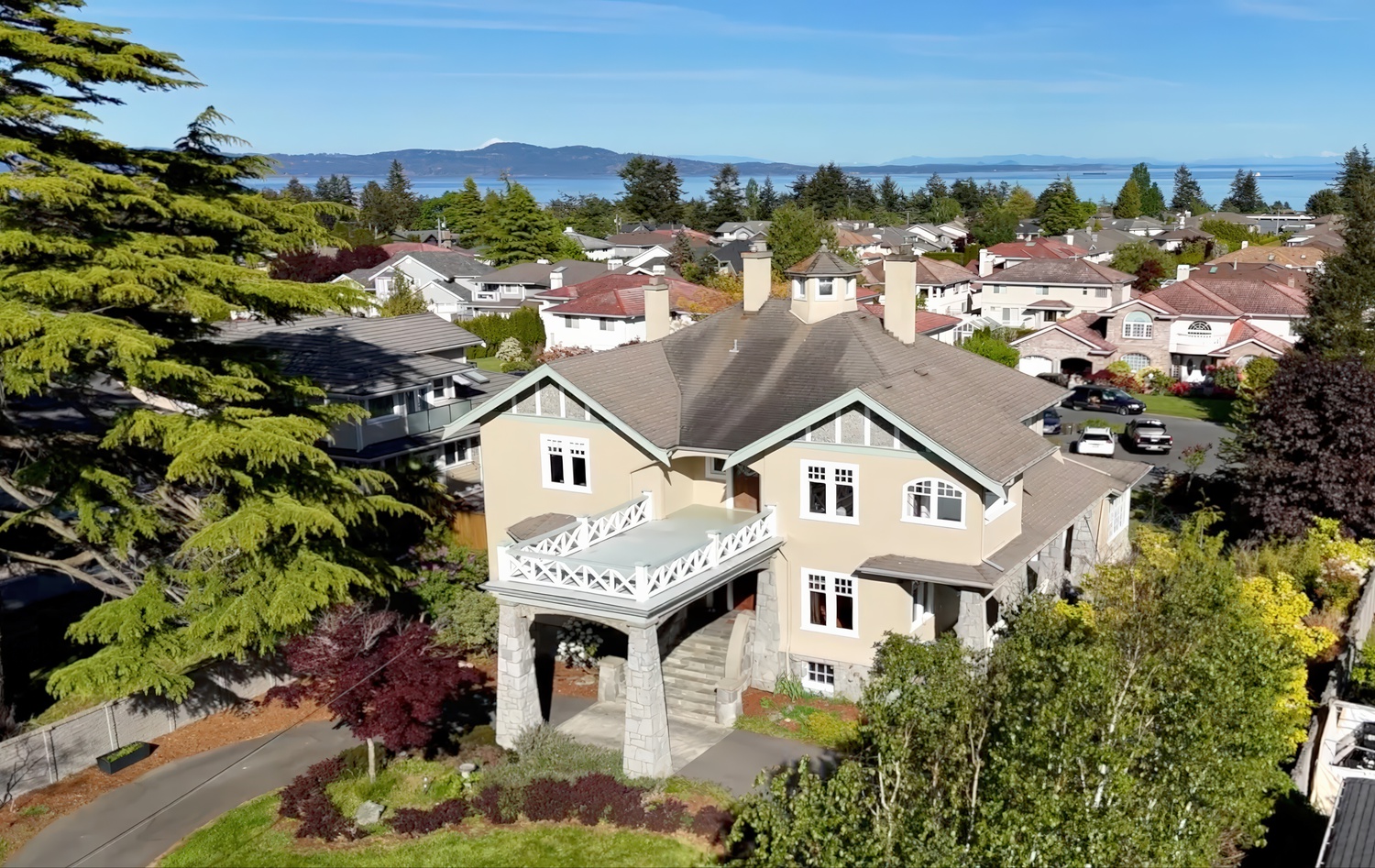 7 Bed 5 Bath Heritage Home in Gordon Head | Restored 1922 Estate on ...