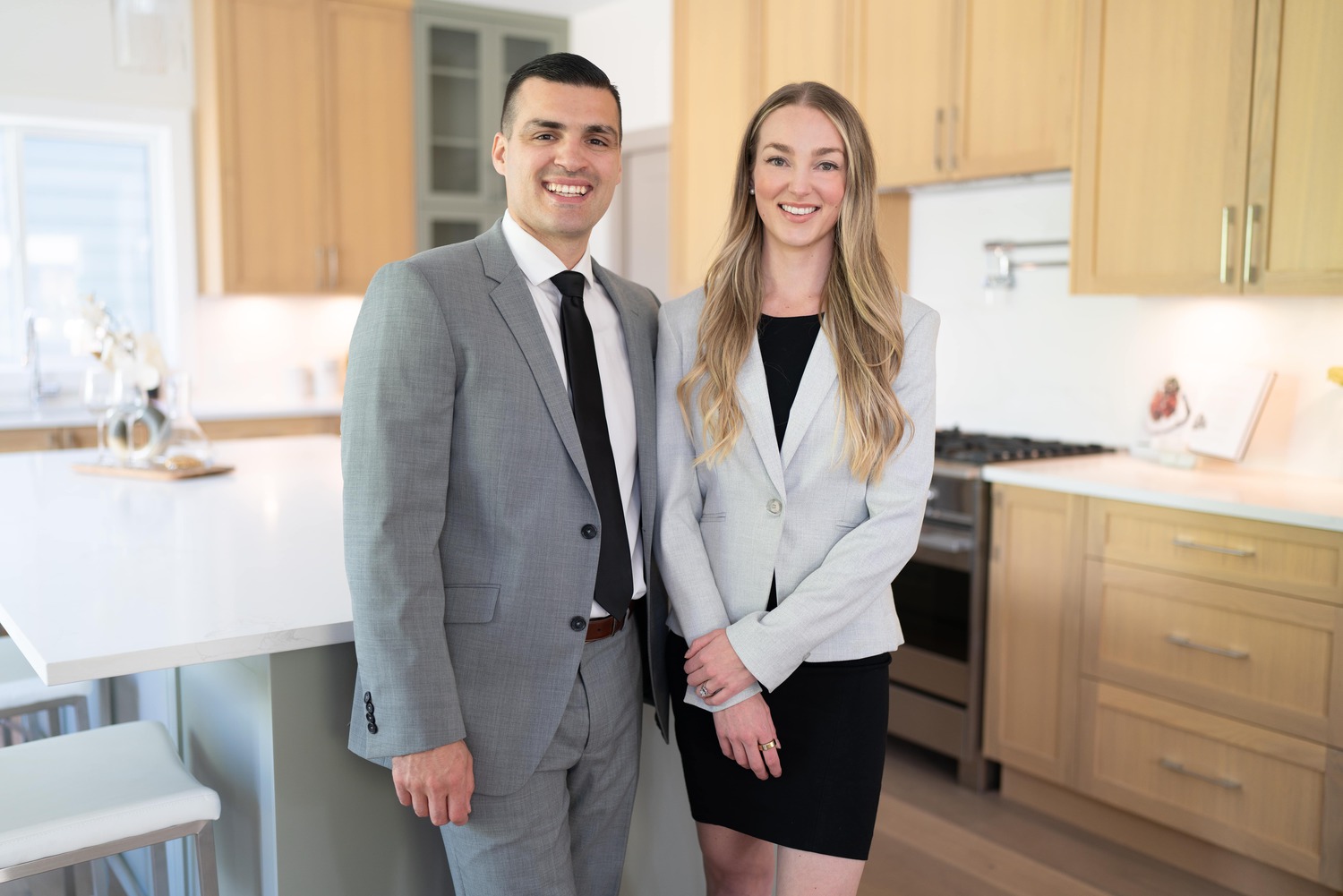 Renovated Penthouse With Rooftop Deck in James Bay